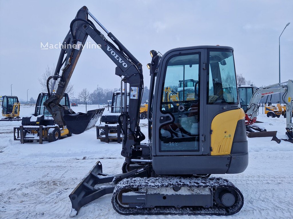 Volvo EC 27D mini bager