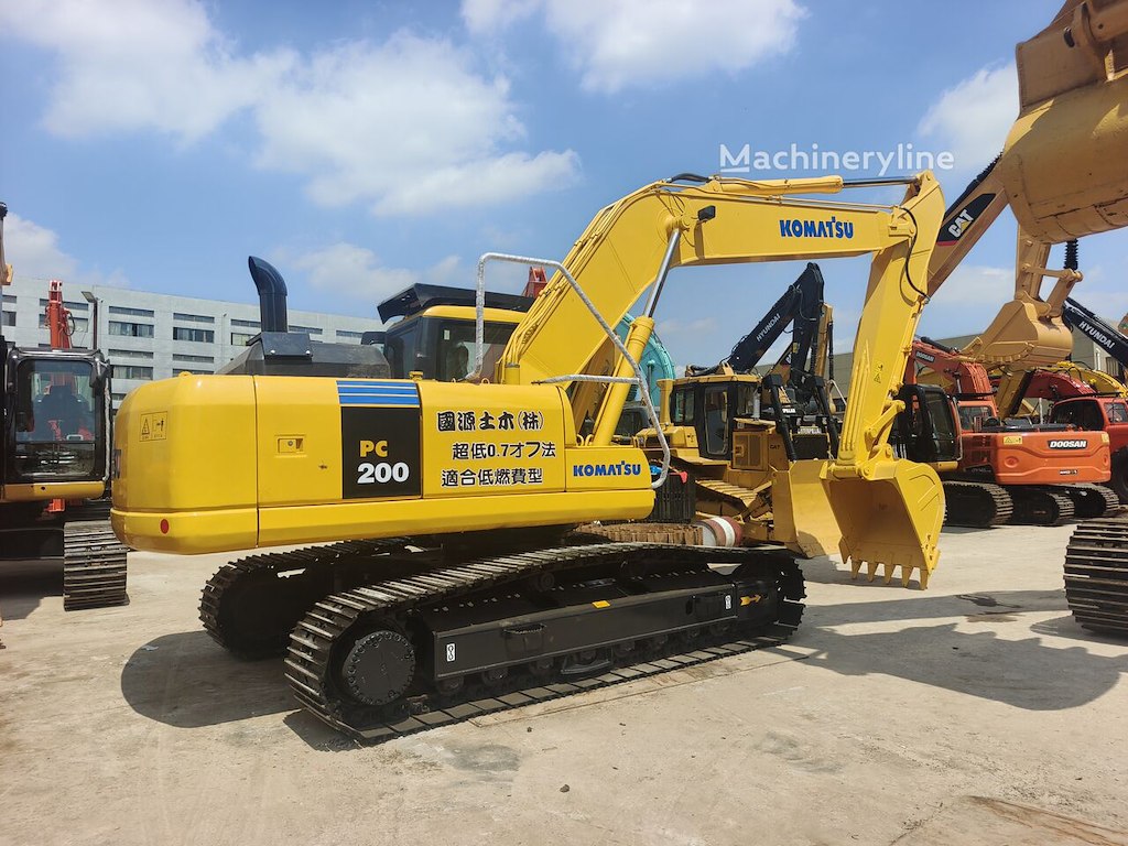 Komatsu PC200 bager guseničar