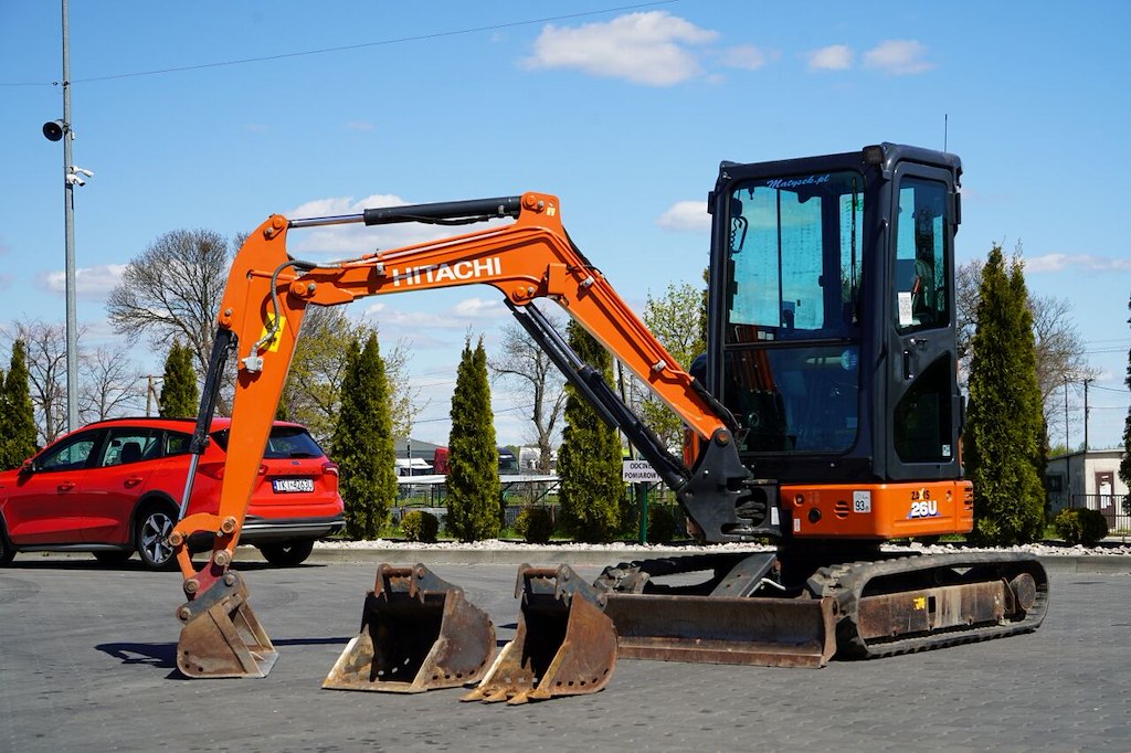 Hitachi ZX26U-6 CR mini bager
