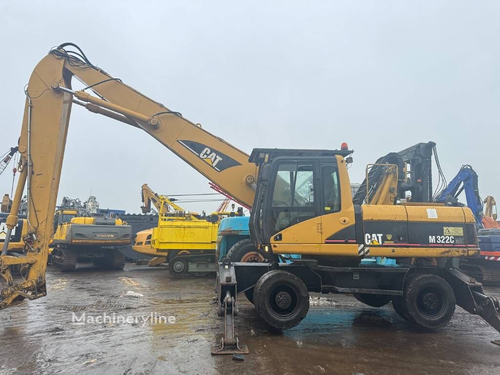 Caterpillar M 322 C bager za pretovar