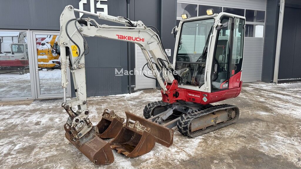 Takeuchi TB230 mini bager