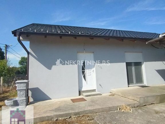 Kuća 70m2 + pomoćni objekat 43 m2, 6 ari placa, Belo Polje, Obrenovac - 75 000€