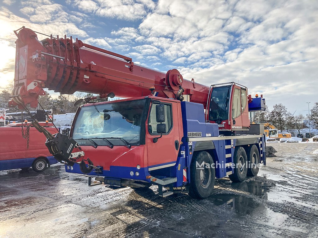 Liebherr LTM 1060-3.1 dizalica za sve terene