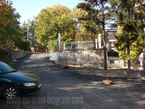 #30655, Izdavanje, Stan, DEDINJE, 3000 EUR