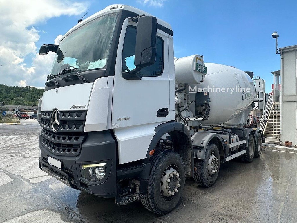 IMER-L&T LT na šasiji Mercedes-Benz AROCS 4142 kamion s mešalicom za beton