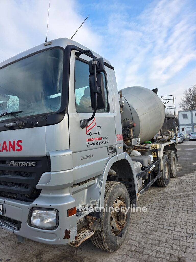 Liebherr na šasiji Mercedes-Benz Actros 3341 kamion s mešalicom za beton