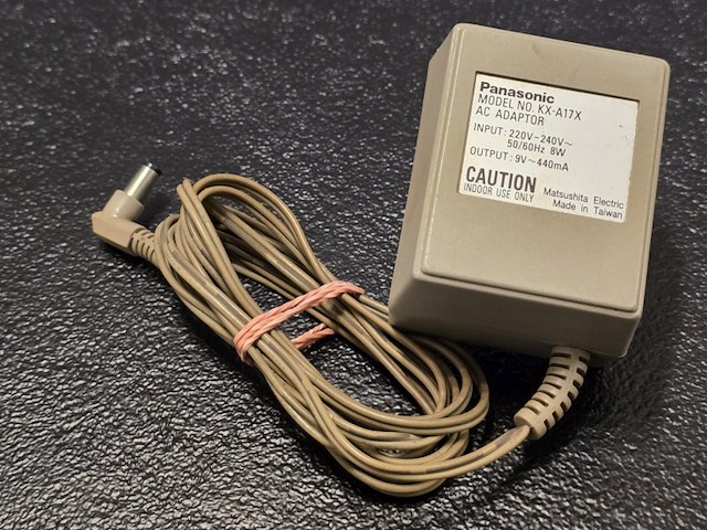 AC adapter 9 V - 440 mA 8W Pamasonic KX-A17X