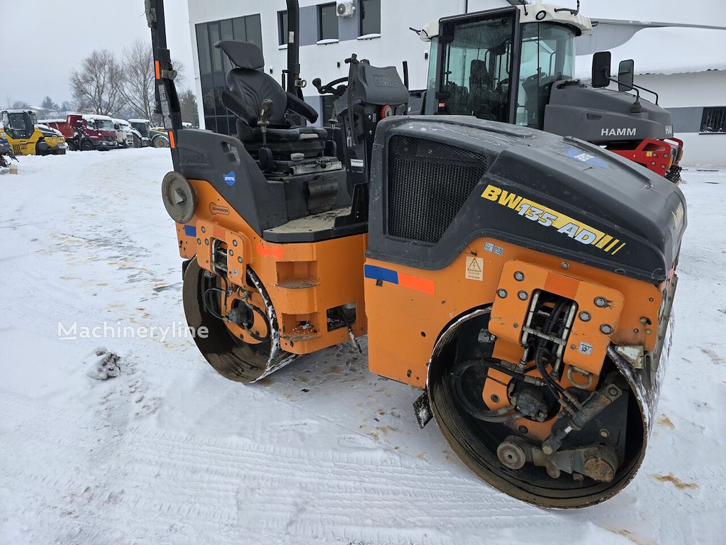 BOMAG BW 135 ADM-5 valjak za asfalt