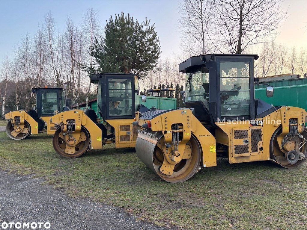 Caterpillar CB10 valjak za asfalt