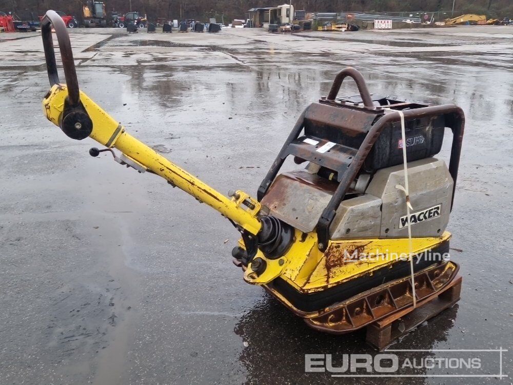 Prodaje se Wacker Neuson DPU6055 vibro ploču na aukciji
