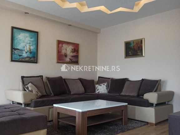 #37748, Izdavanje, Stan, SENJAK, 800 EUR