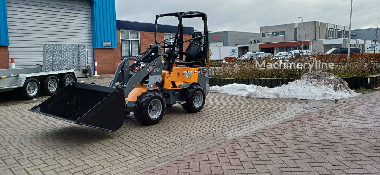 Giant G1200 prednji utovarivač