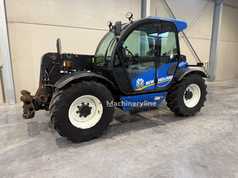 Prodaje se New Holland 5040 4WD drugu građevinsku mašinu na aukciji