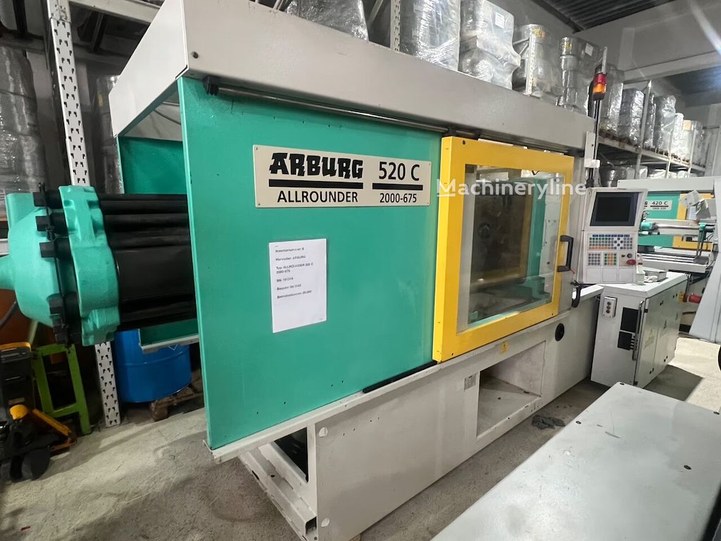 Arburg ALLROUNDER 520C 2000-675 mašina za brizganje plastike