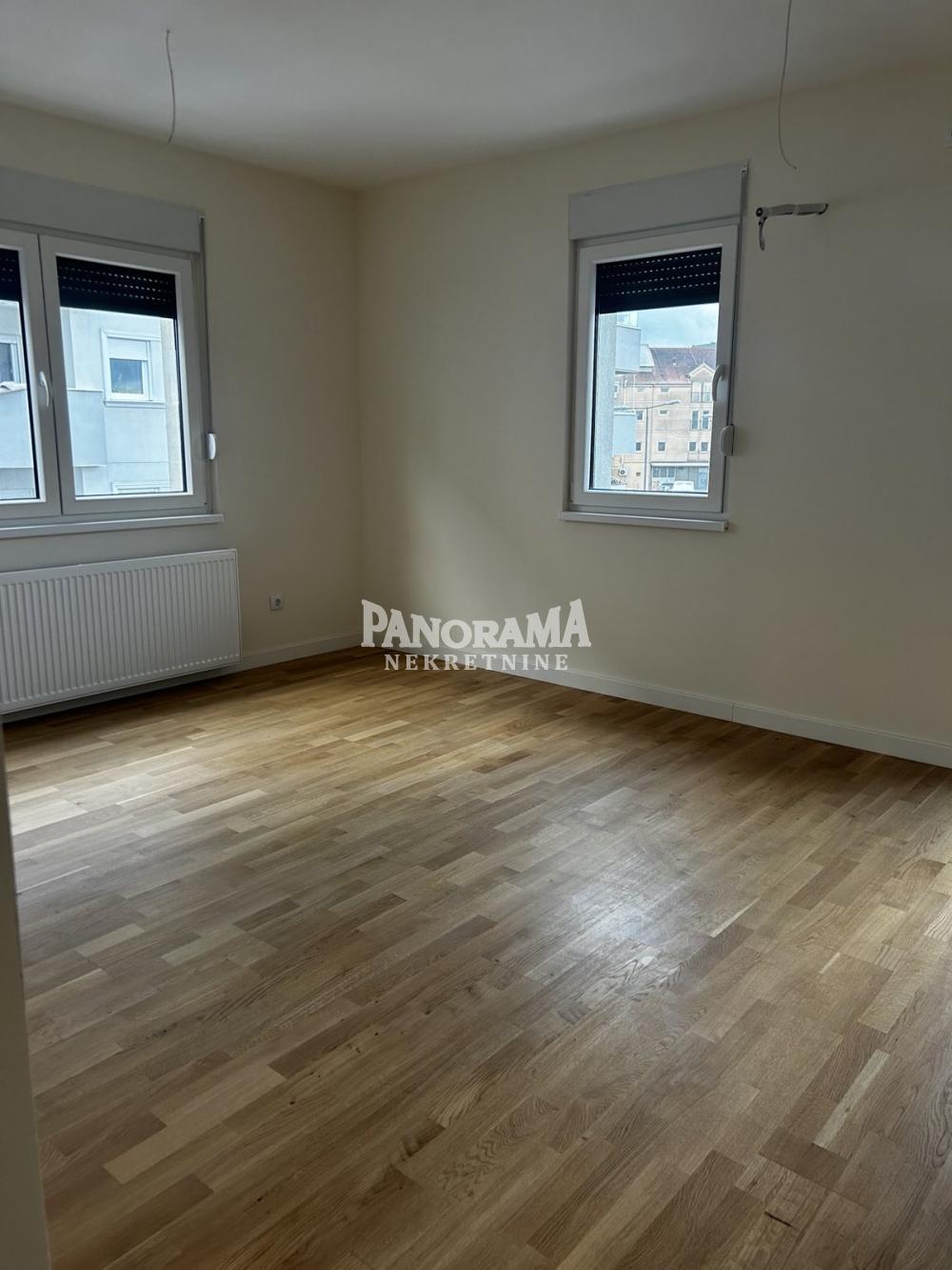 Srđana Kneževića, Trosoban stan na prodaju, 60m2, 156.000€