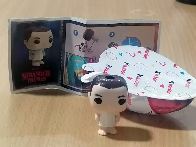 Kinder Joy STRANGER THINGS - Eleven 1