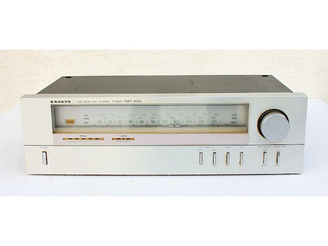 Analogni tjuner SANYO FMT 205L.