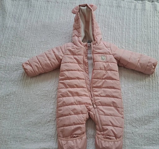Skafander za bebe 3-6m kao nov, predivan