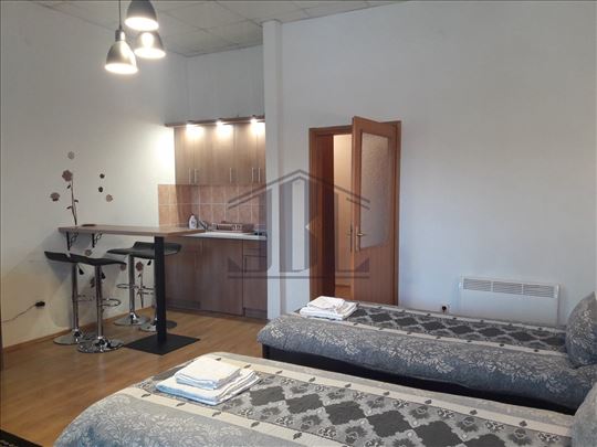 Zlatibor Kraljevi konaci 44m2 I/III, ID 2526