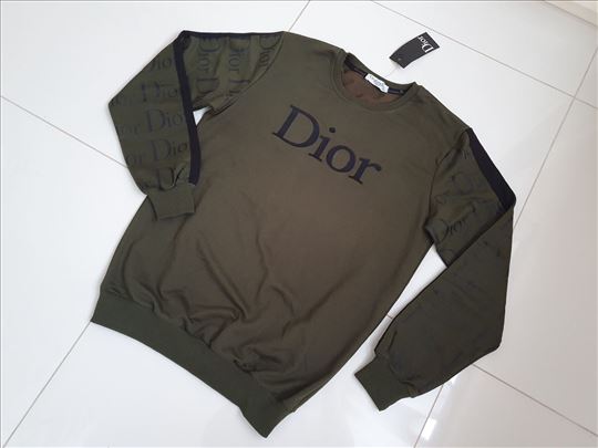 Dior duks velicina L novo!