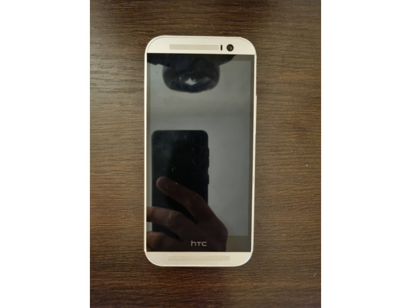HTC M8