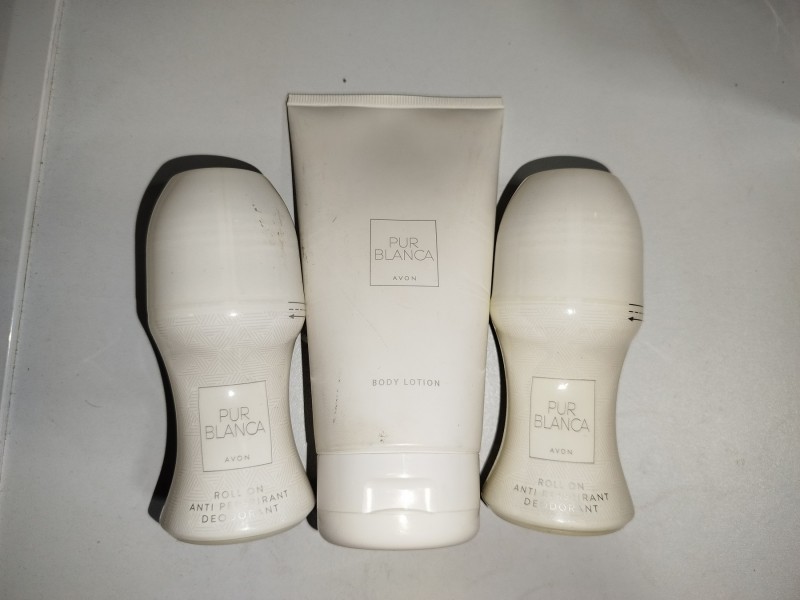 SET: Avon Pur Blanca