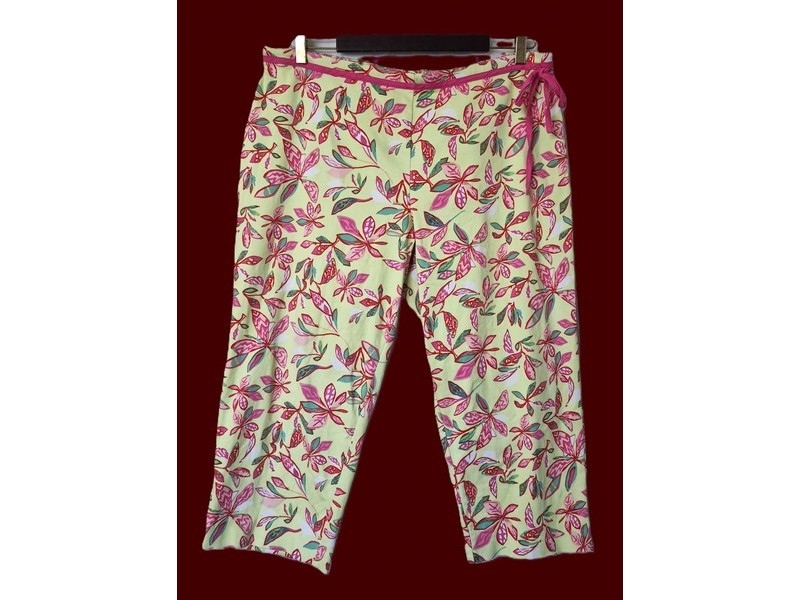 LARKSPUR...KAPRI PANTALONE-KAO NOVE VEL.22W (50)