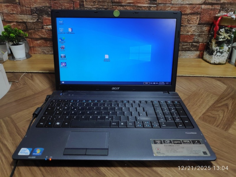 Acer 5735