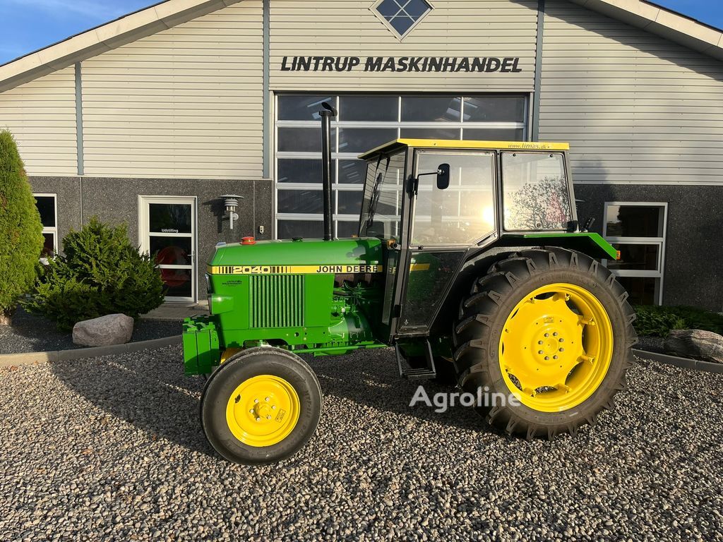 John Deere 2040 traktor točkaš
