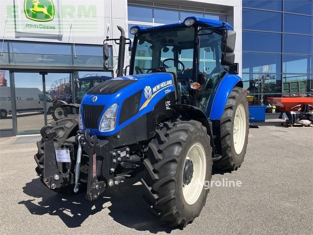 New Holland td5.85 traktor točkaš