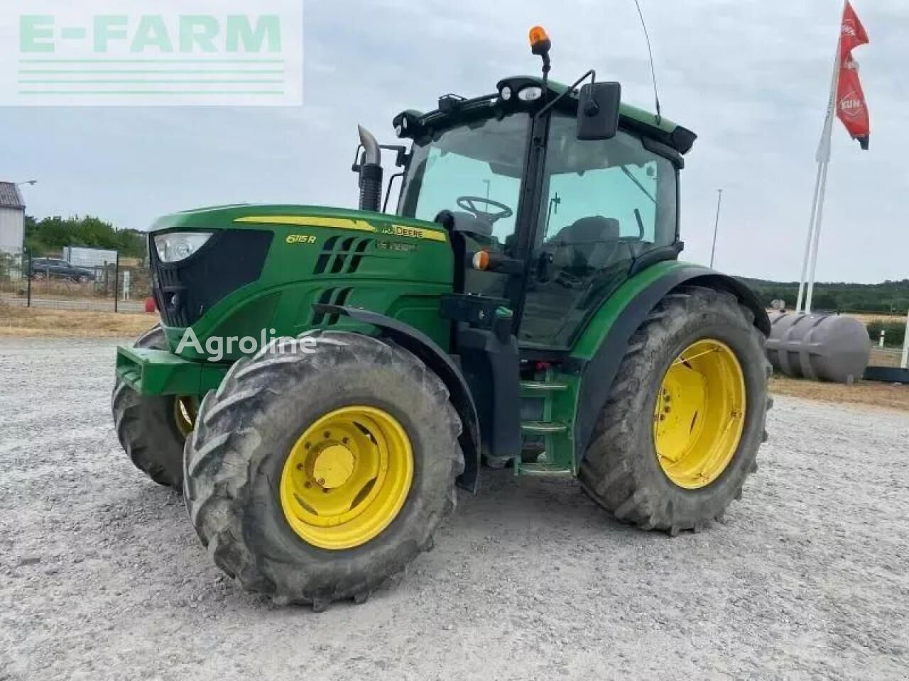 John Deere 6115r traktor točkaš