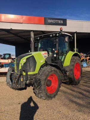 Claas ARION 530 traktor točkaš