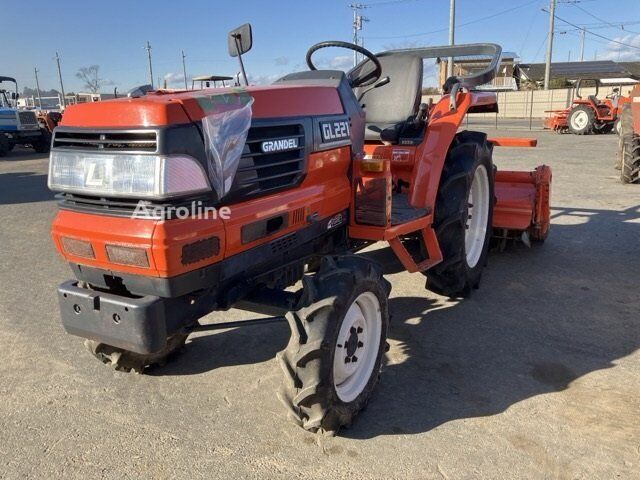 Kubota TRACTOR(Kubota) mototraktor