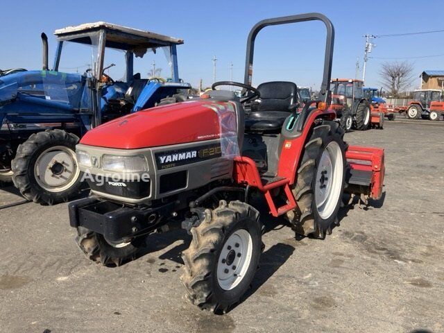 Yanmar TRACTOR(Yanmar) mototraktor