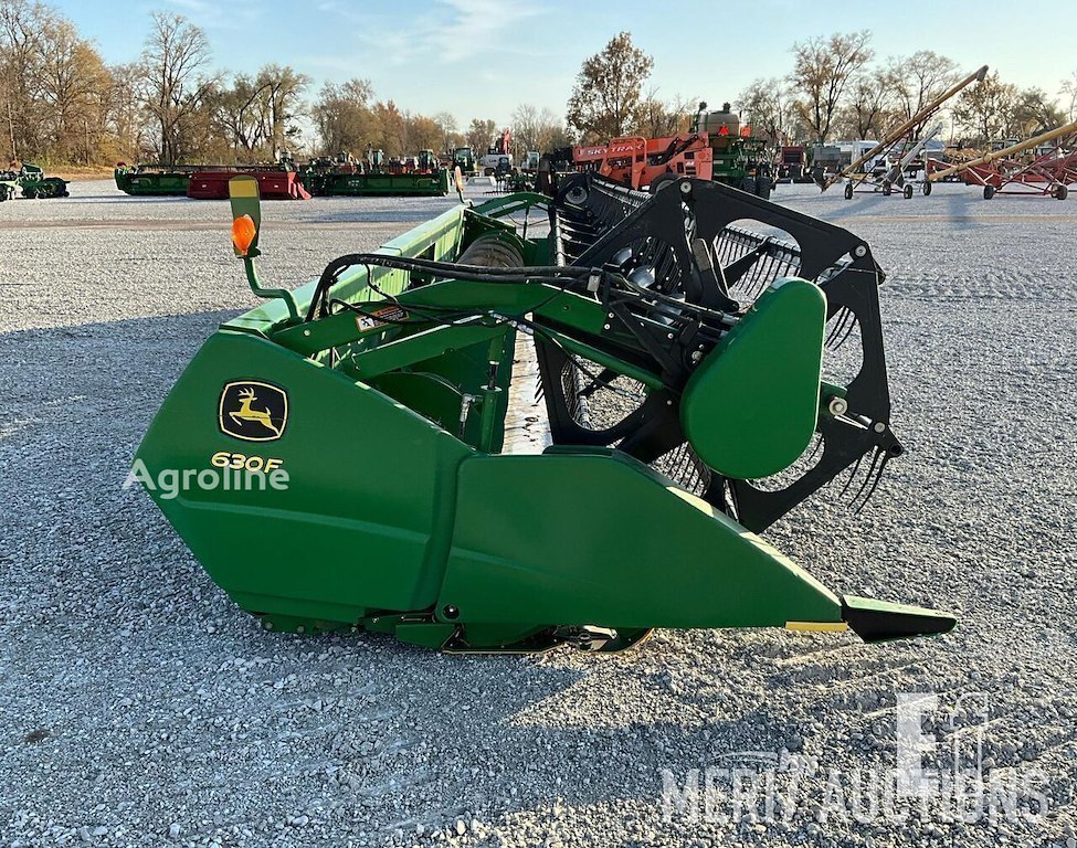 John Deere 630F HydraFlex ™ 9.1 m import zi SShA adapter za žito