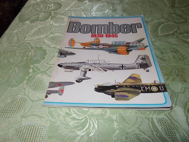 Bomber 1939-1945. - knjiga o bombarderima - WW2