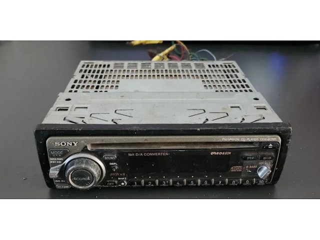 Sony CDX-4270R auto radio sa CD plejerom