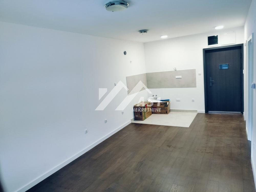 IZDAJE SE NOV STAN NA NOVOM NASELJU-pet friendly ID#5152 350 €