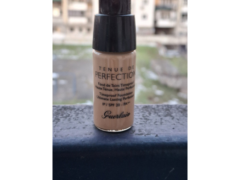 GUERLAIN TEČNI PUDER