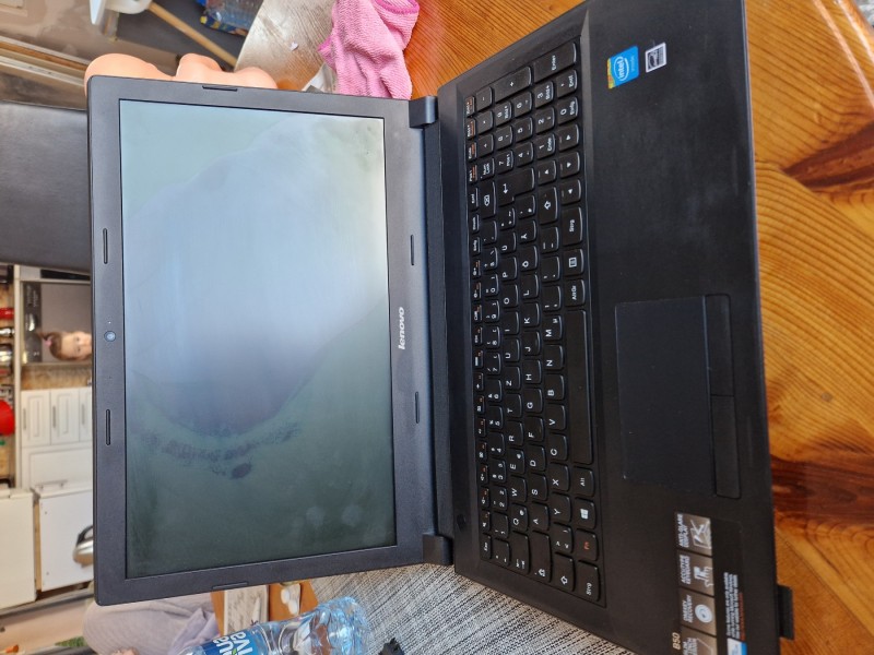 Laptop lenovo