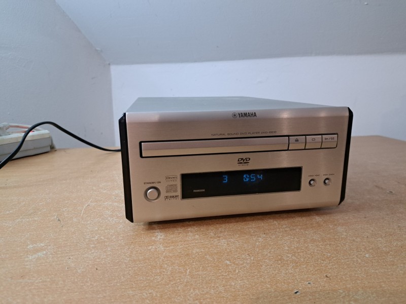 Yamaha DVD-E810