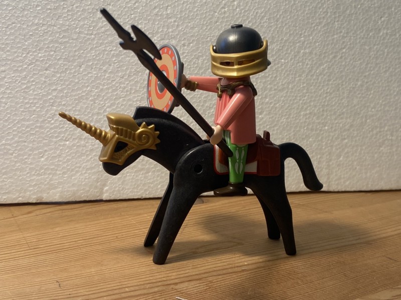 Playmobil vitez sa konjom iz nemačke