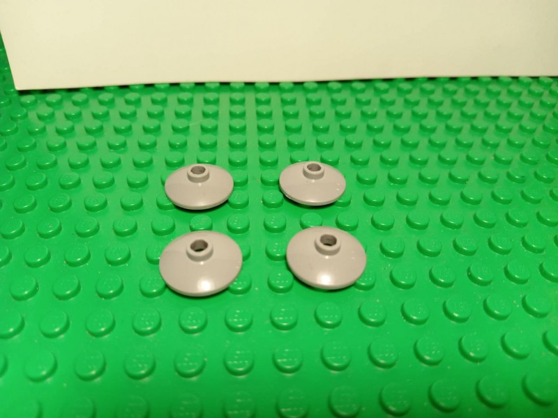 Lego sivo 4 komada