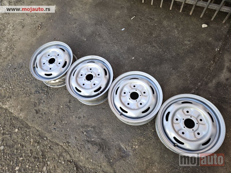 Celicne Felne 15Coli 5x160 Ford Tranzit kao nove odlicne