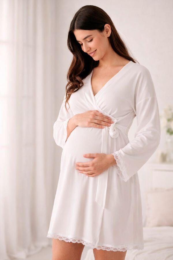 Morgenmantel Maternity Spitzendetails