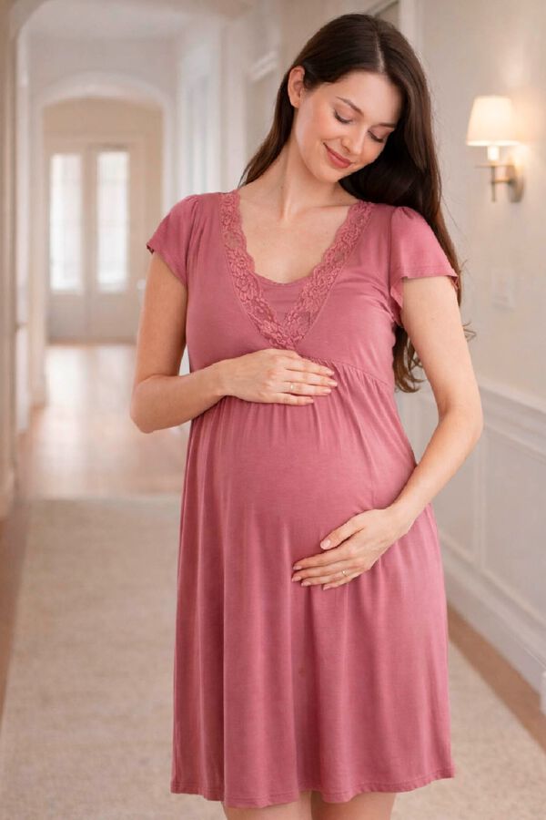 Short-sleeved nursing nightgown with lace
