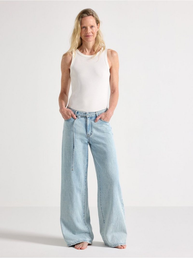Farmerke – WIDE Peggy jeans with mid waist