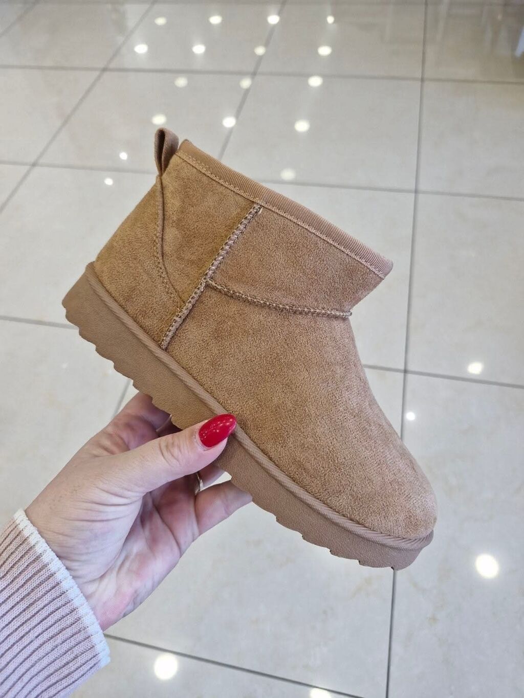 Ugg obuća 38