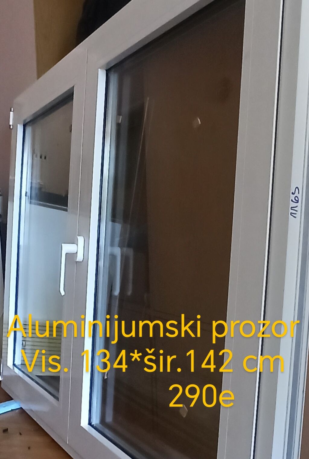 Aluminijumski prozori – dvokrilni Model 1: - Dimenzije: visina 134 cm