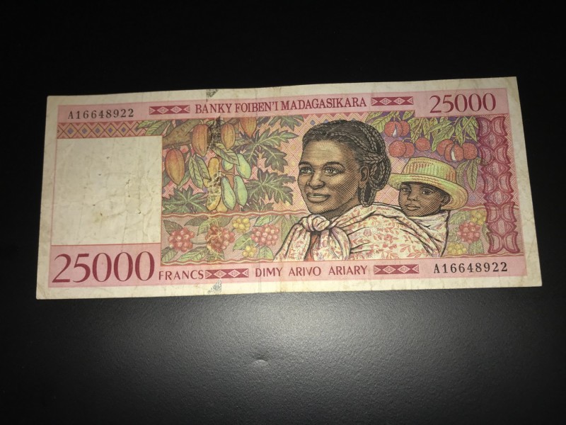 MADAGASKAR 25 000 ARIARY.